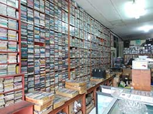 Authenticity | Toko Kaset DU68 yang Diam-Diam Jadi Tempat Sejarah Musik